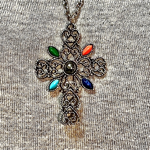Avon | Jewelry | Beautiful Avon Cross Necklace | Poshmark